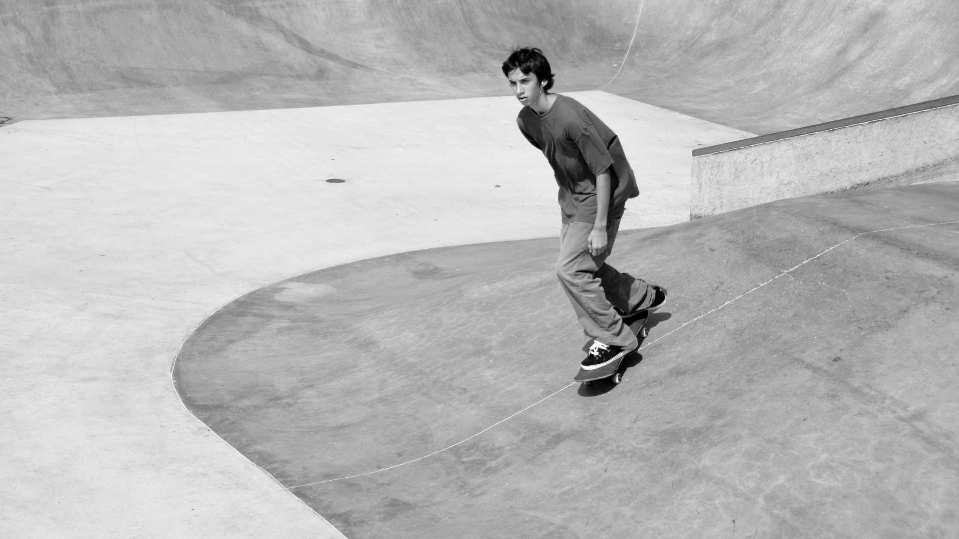 Explorer la scène du skate urbain en France | Artzak.fr